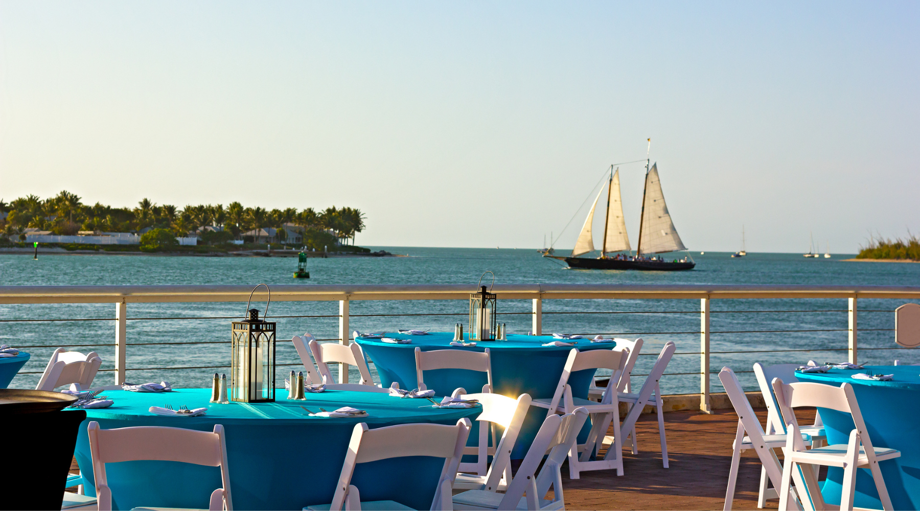 Key Largo Dining by Boat | Best Waterfront Restaurants & Tiki Bars