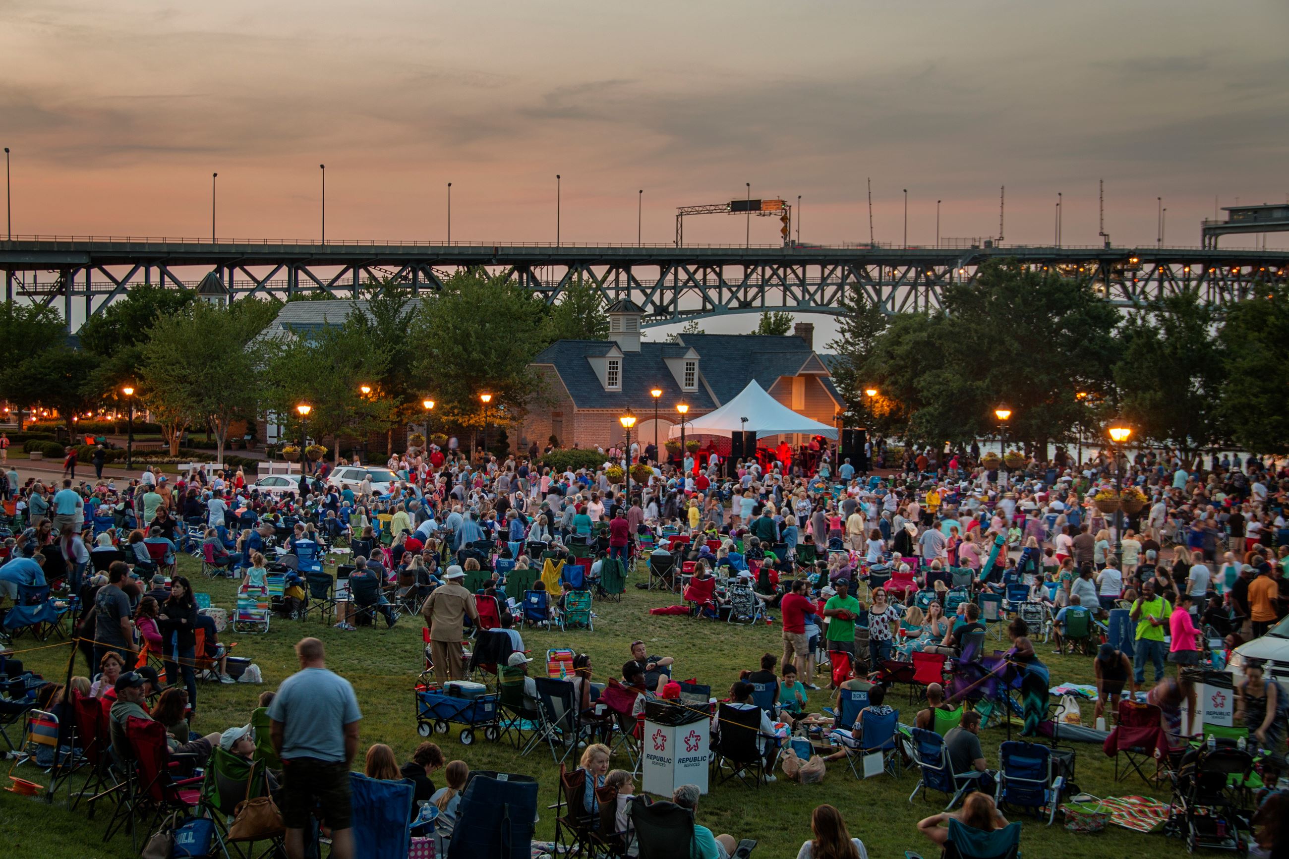 Yorktown Riverwalk Sounds of Summer